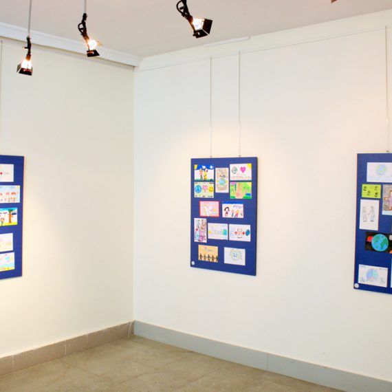 Tehran Peace Museum Hosts Peace Postcards Exhibition | Peace Postcards